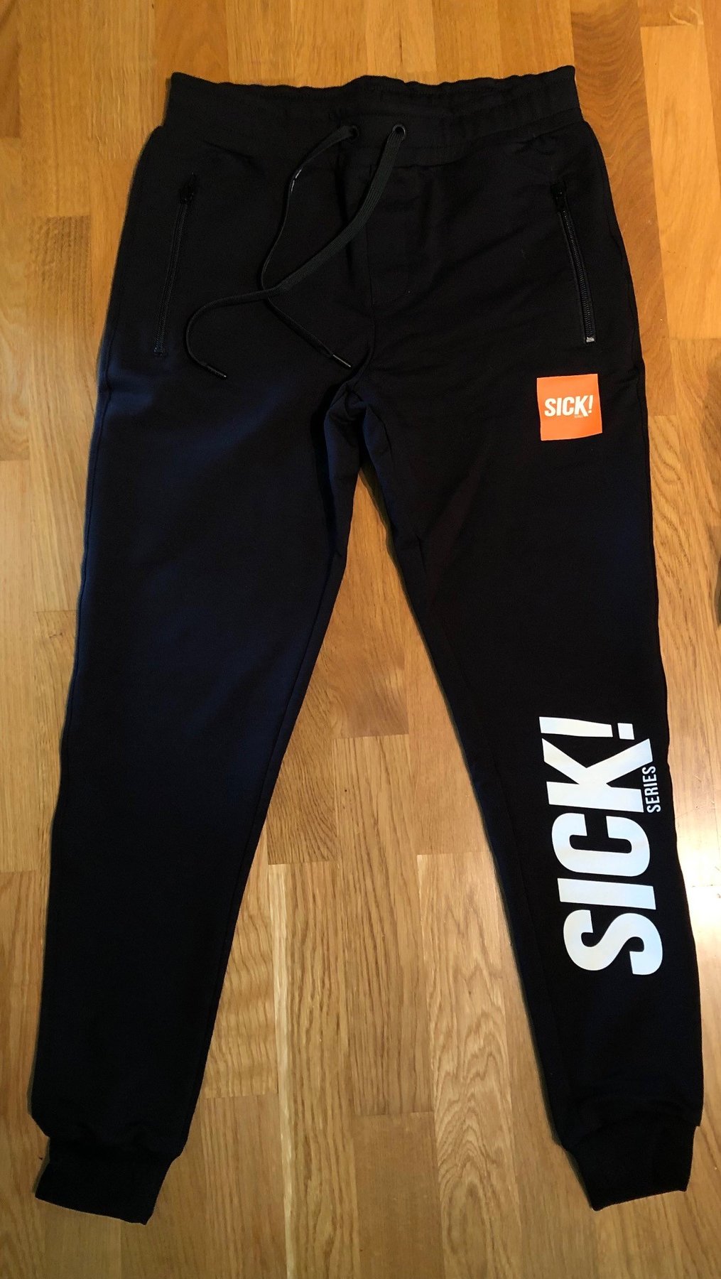 Säljes: Sweatpants Sick Series (Fabio Wibmer) storlek M | Happyride.se