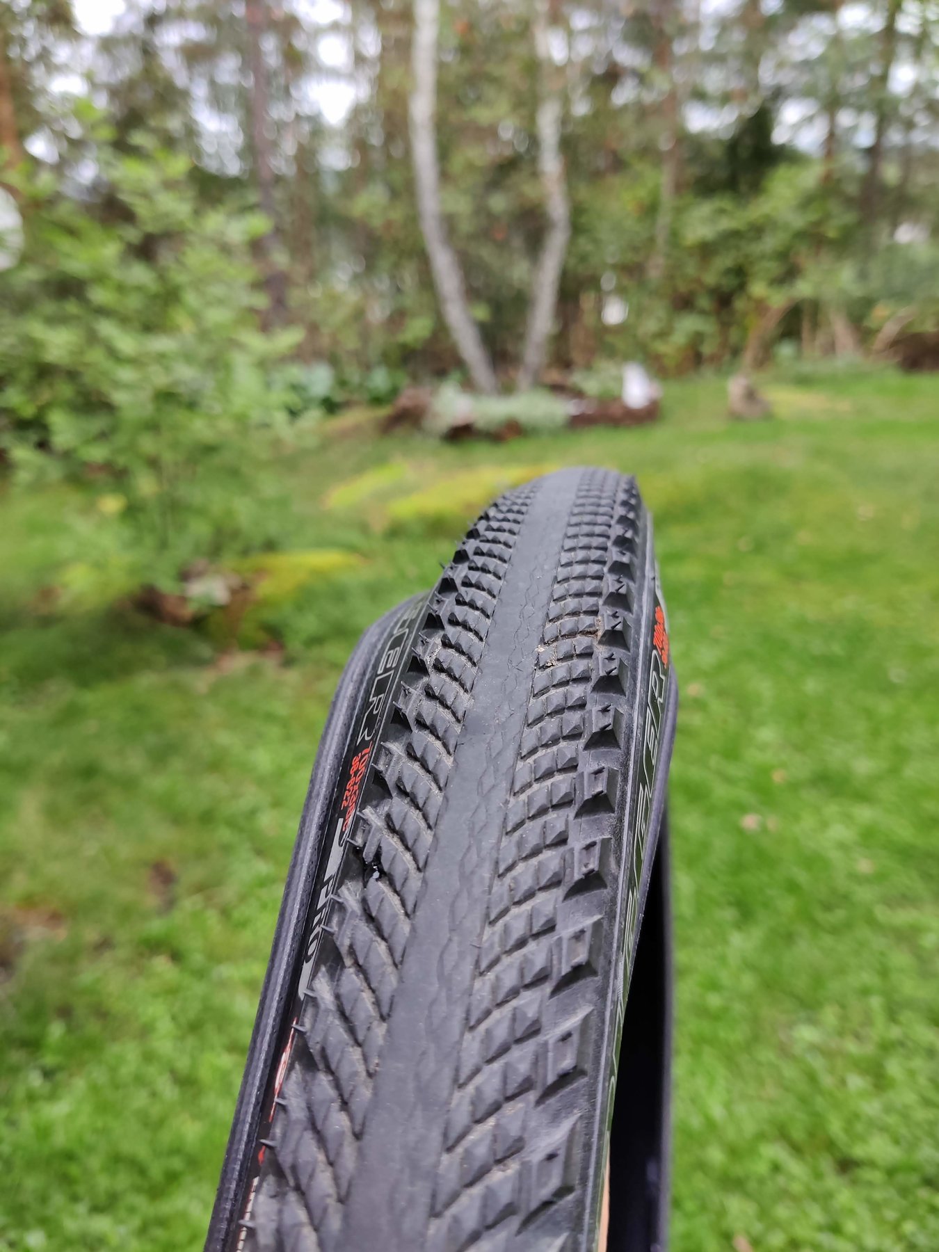 Säljes: Däckpar: Specialized trigger pro | Happyride.se