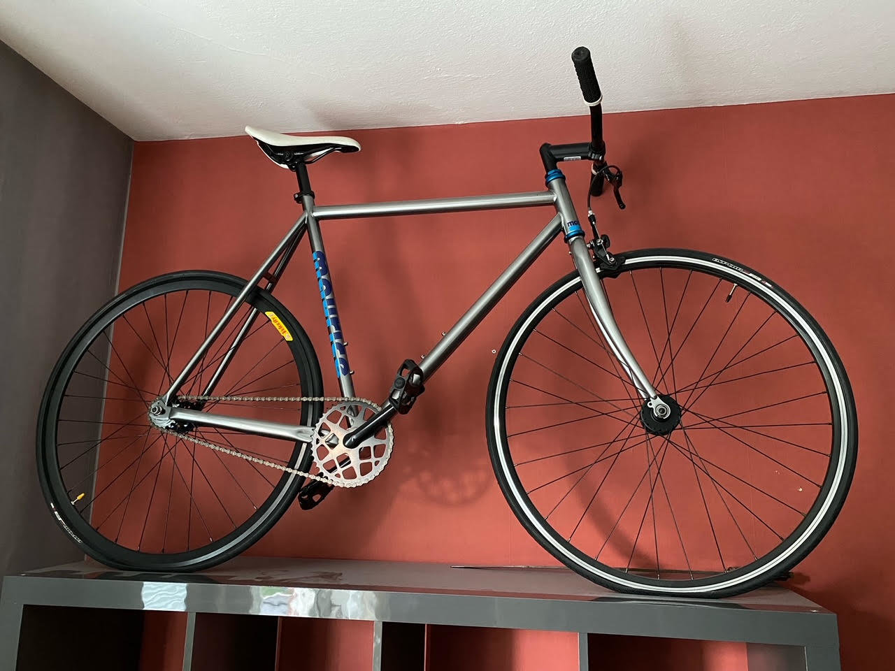 Säljes: Mongoose Maurice fixie/single speed | Happyride.se