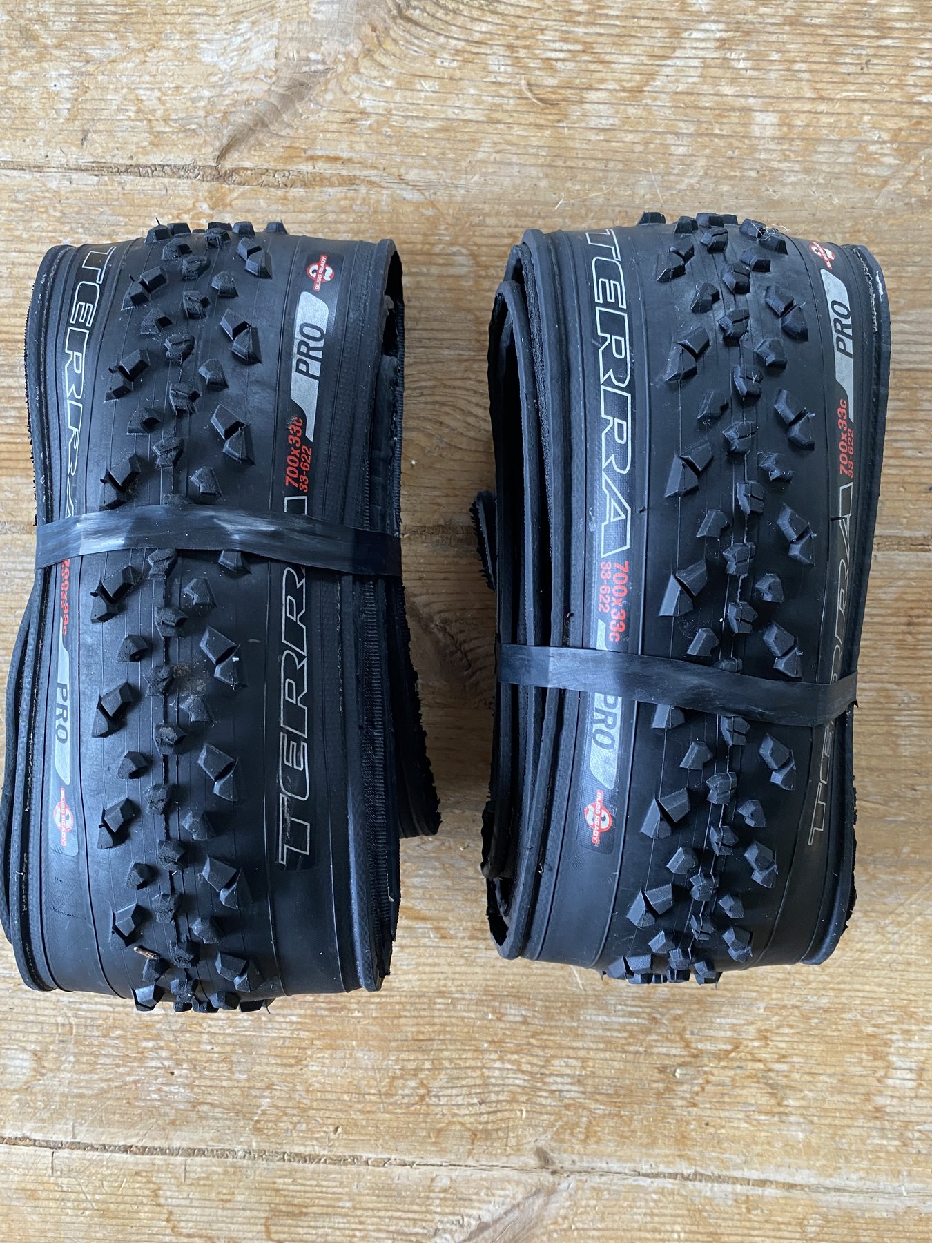 Säljes: Specialized Terra Pro 2Bliss Ready 700x33 | Happyride.se