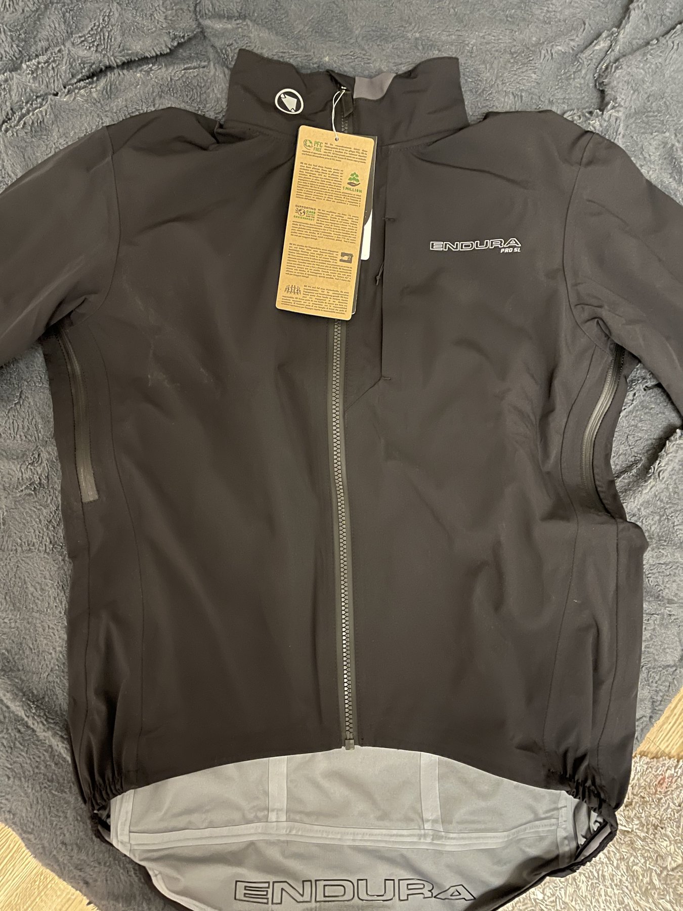 Säljes: Endura Pro SL Waterproof Softshell M NY | Happyride.se