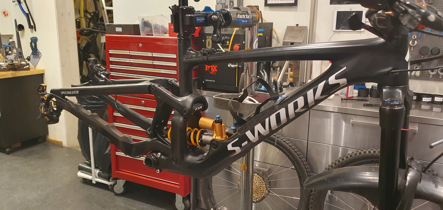 Säljes: Specialized Enduro S-works ram | Happyride.se