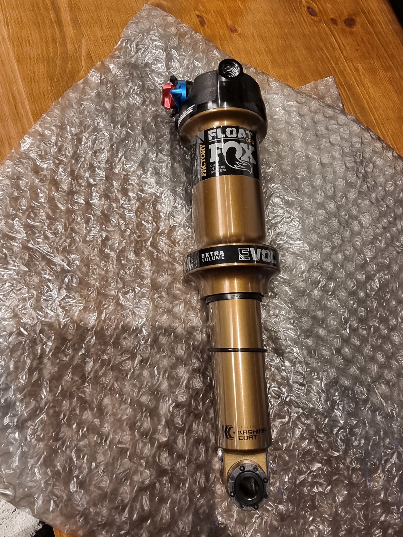 Säljes: Fox Factory Float dps 205x60 Trunnion | Happyride.se