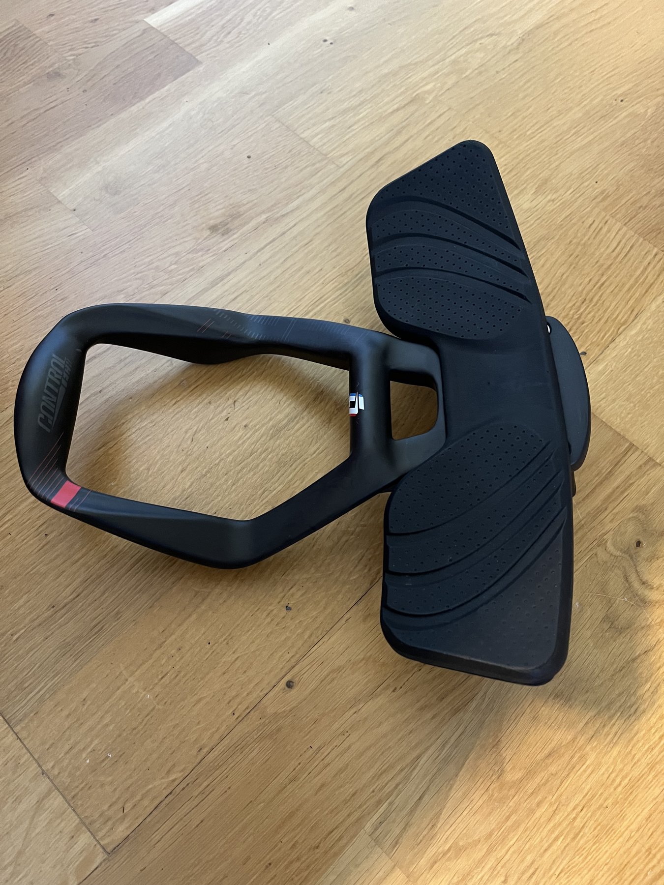 Säljes: Snabbare Gravel? Control tech Sirocco carbon mini clip-on ...