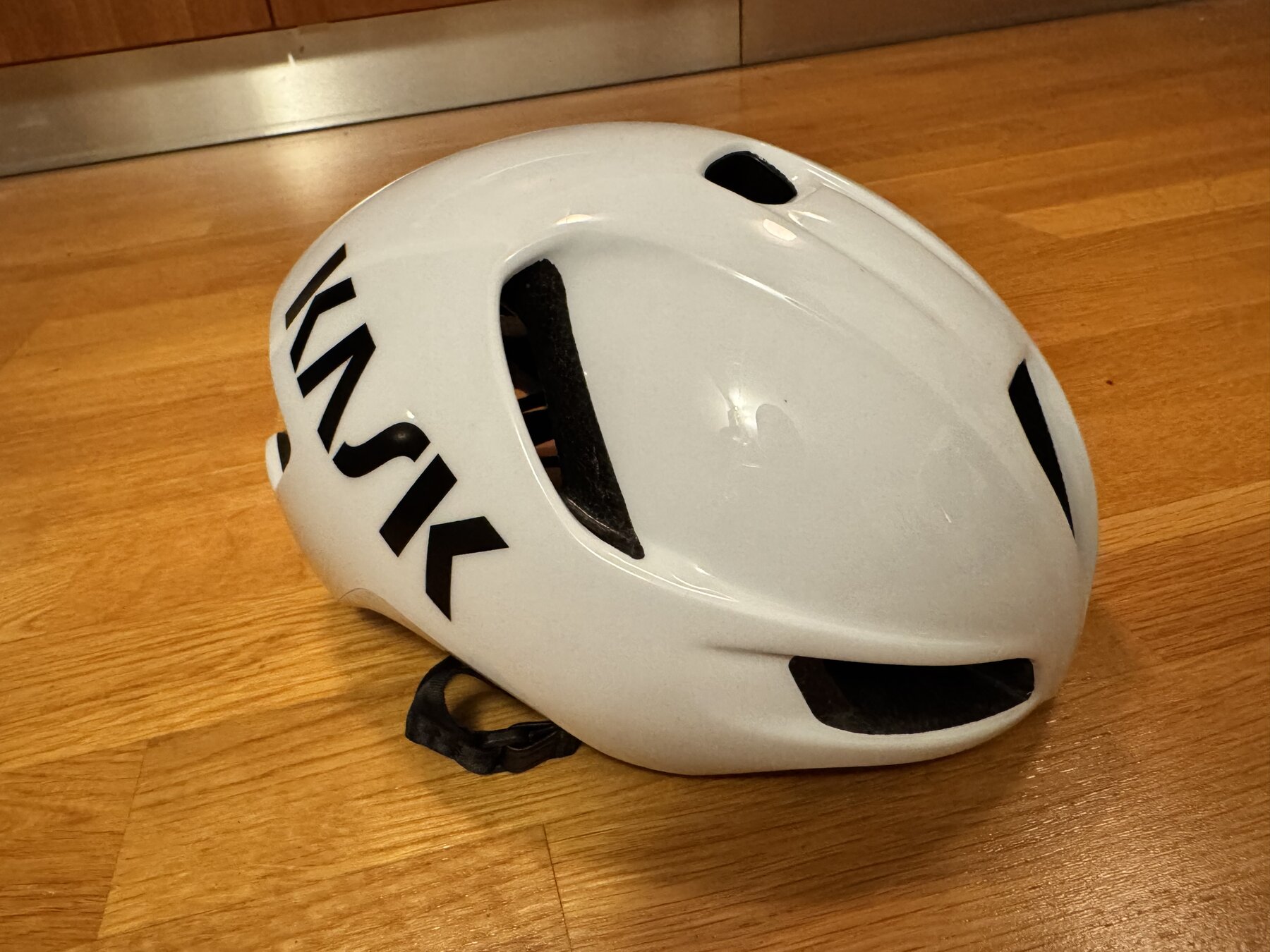 Säljes: Kask Utopia Y - M | Happyride.se