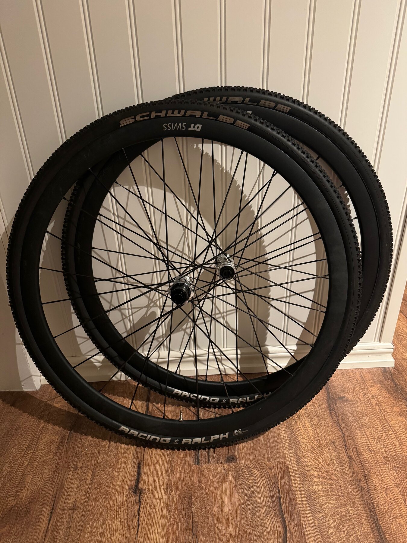 Säljes: DT Swiss R32 Spline Disc | Happyride.se