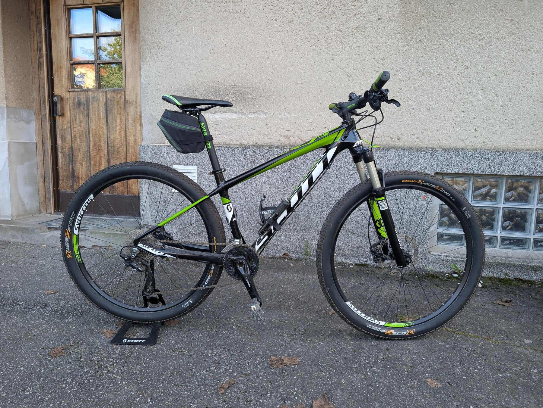 Säljes: 2015 Scott scale 735 carbon stl S | Happyride.se